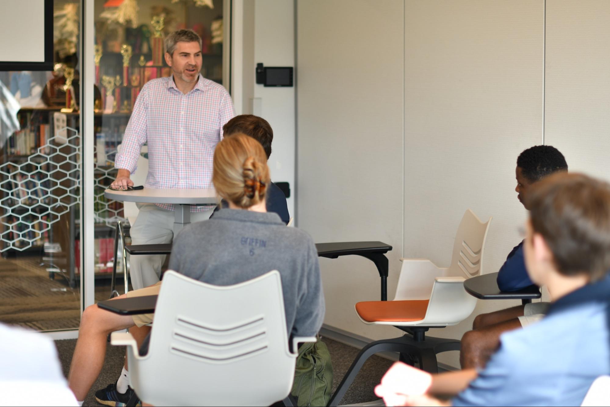 Alumnus Brad Edwards Speaks About Sports Broadcasting Career - Jackson ...